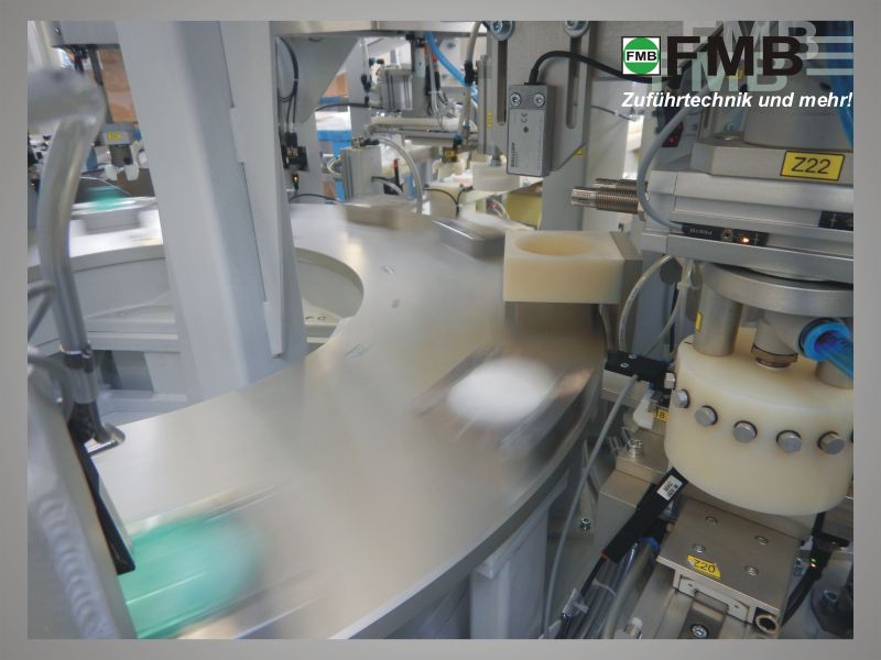 Assembly machine for bacterial and viral filters for respirators